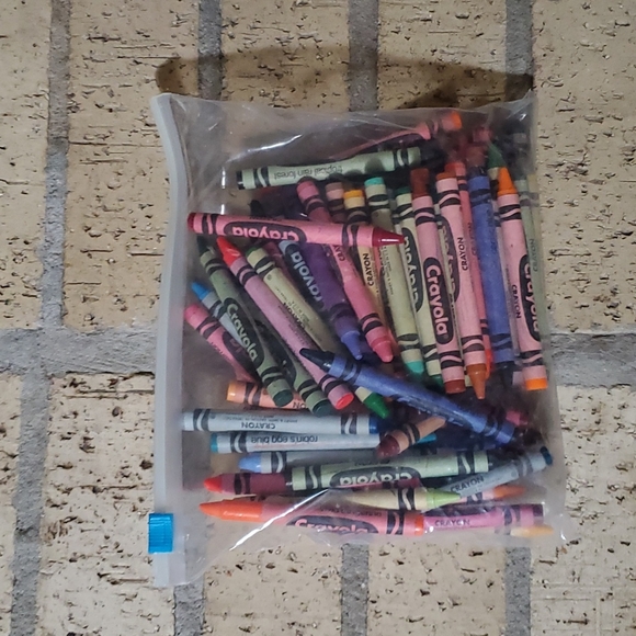 Crayola | Office | Set Of 9 Crayola Crayons | Poshmark